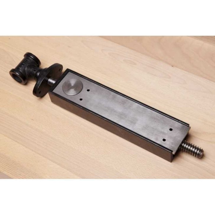 Spindle for tail vise - flat guide type